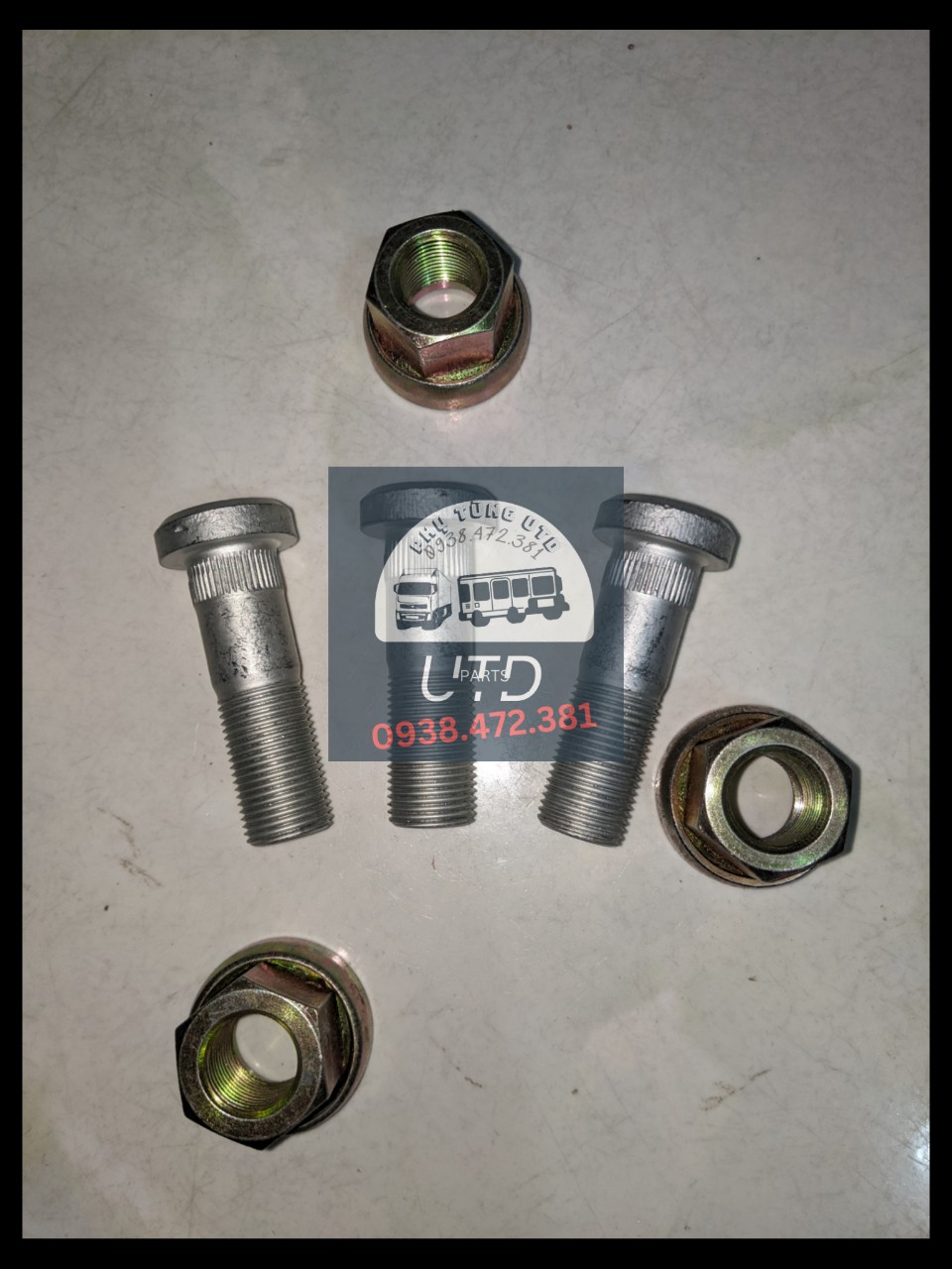 TẮC KÊ TRƯỚC SAU IVECO DAILY PLUS 16 19 CHỖ GIÁ TỐT - PHỤ TÙNG UTD